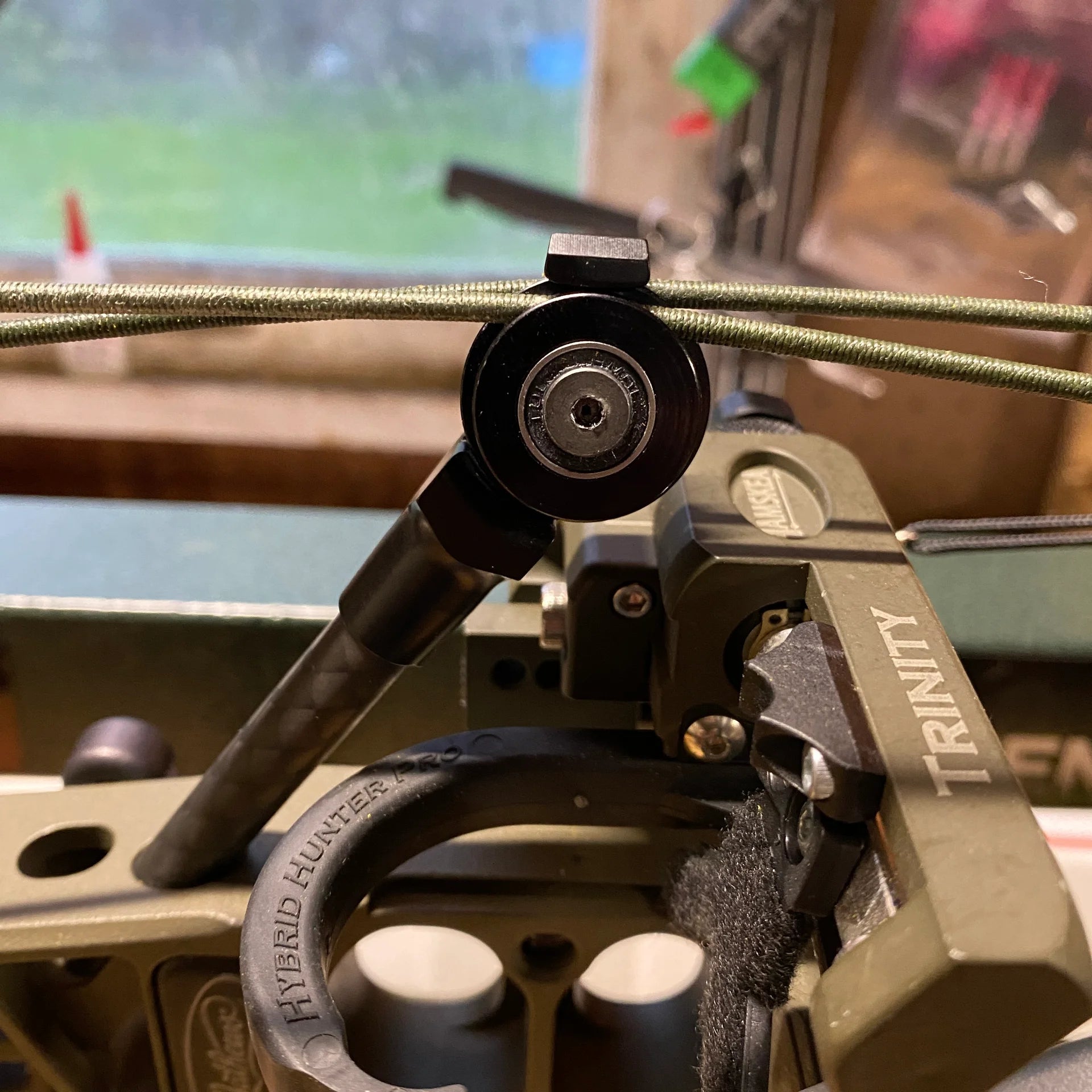 Mathews Roller Guard – Podium Archer