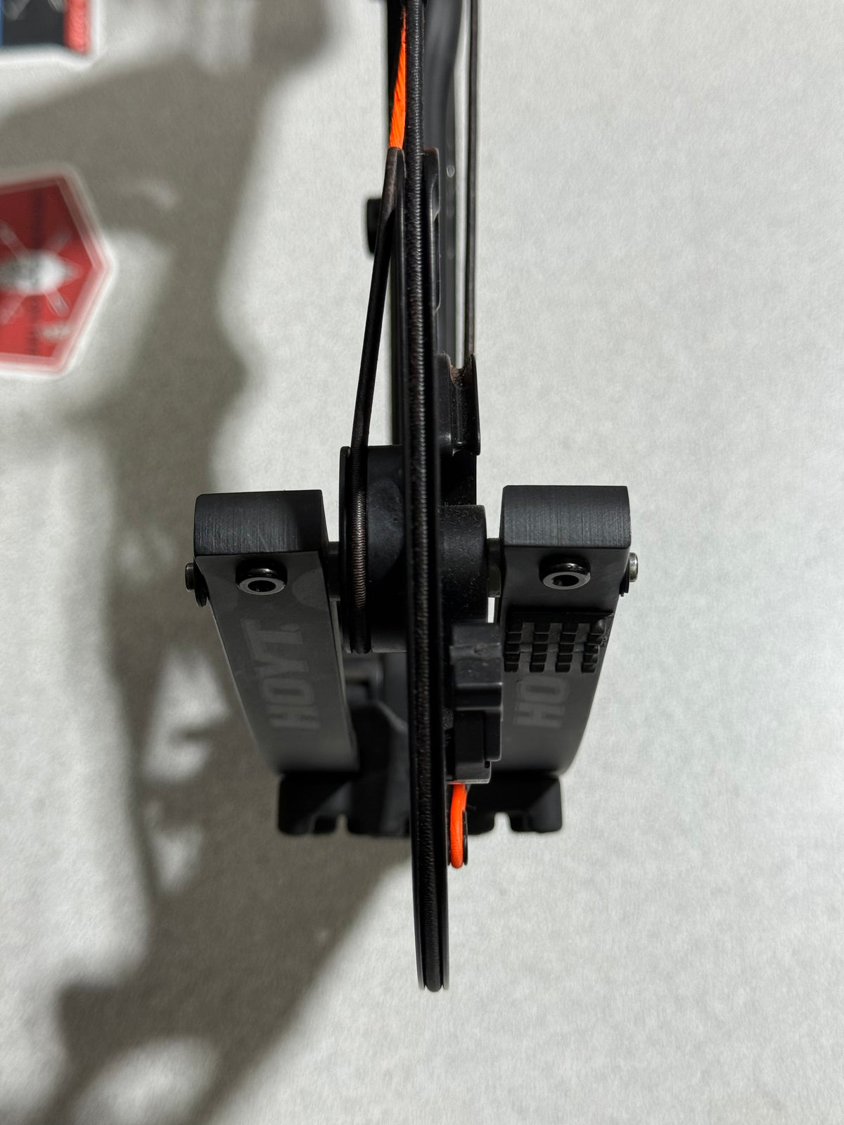 HOYT RX7 ULTRA - RH/BLACK/70 - HRX7URHBL70-1 - USED – Podium Archer